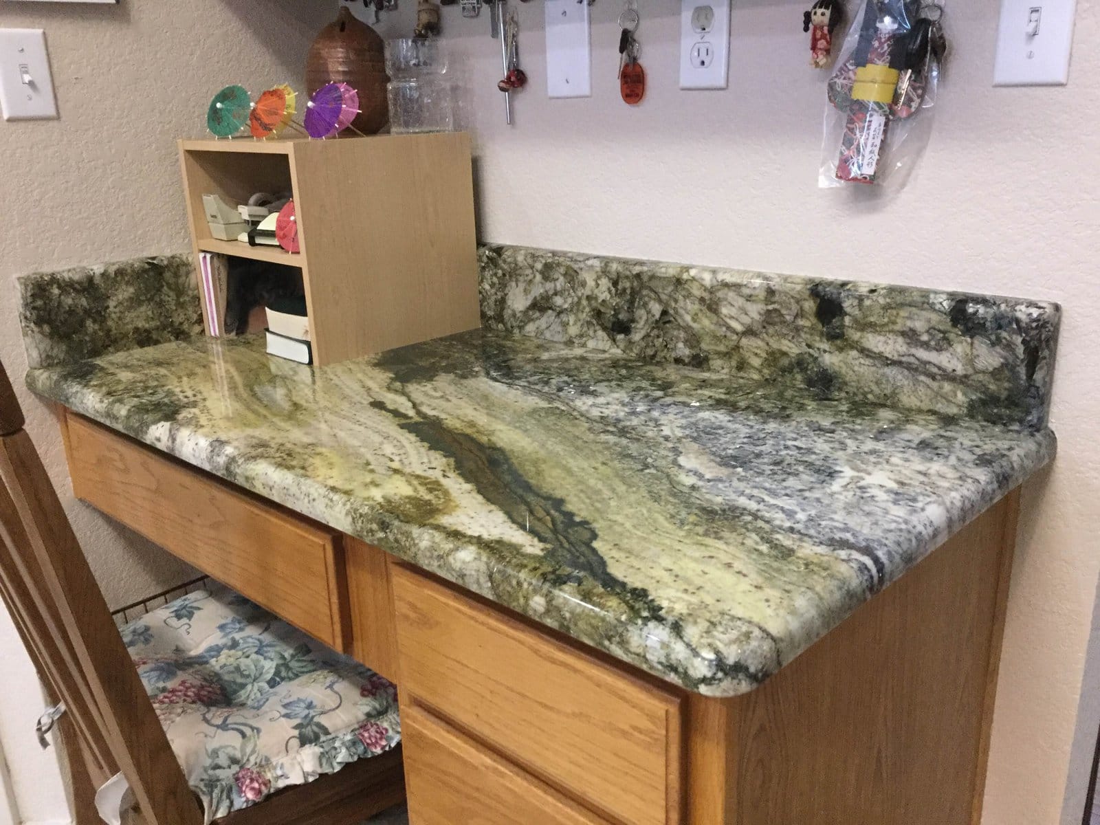 Half Bullnose Edges for Quartz Countertops in Longmont, CO